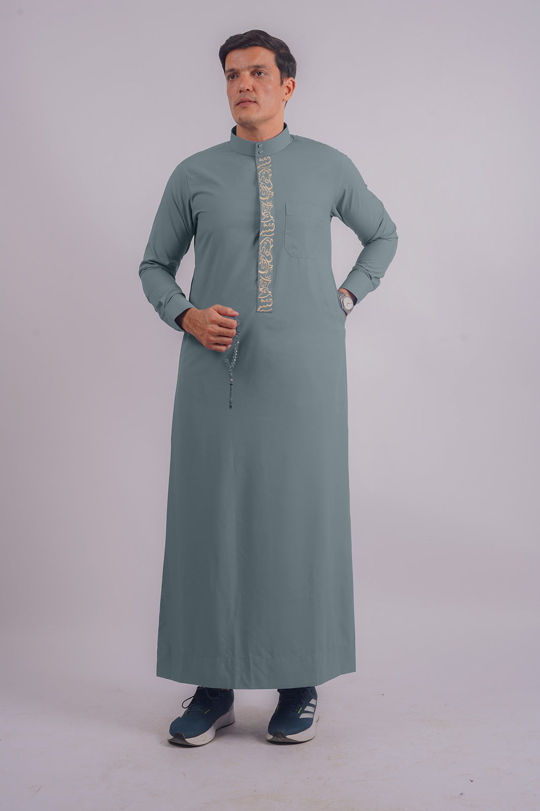 Traditional Saudi Style Thobes for Men | Elegant and Simple | Aamsah